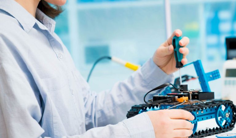 In What Ways Do Mechatronic Engineers Solve Real-world Issues?